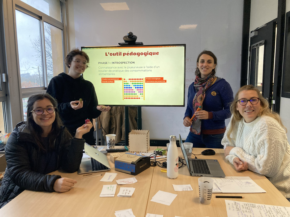 La Ticoo[m]pagnie, l'association de Ti Coop | Ti Coop